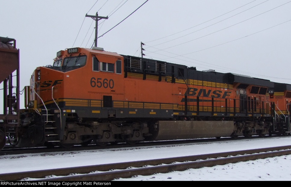 BNSF 6560